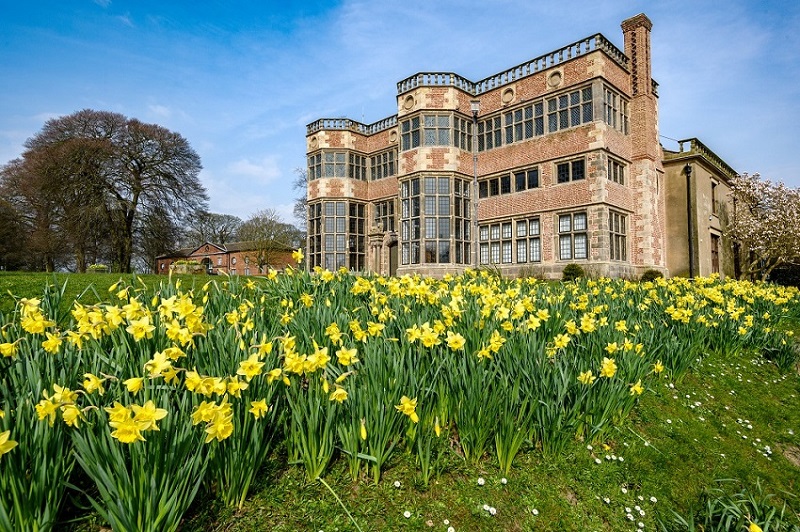 Astley Hall & Park Walk & Talk – Wellness Walks