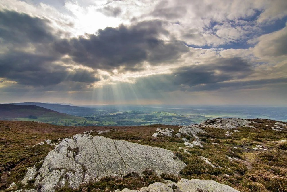 A walk around Carnedd Moelyci – Wellness Walks