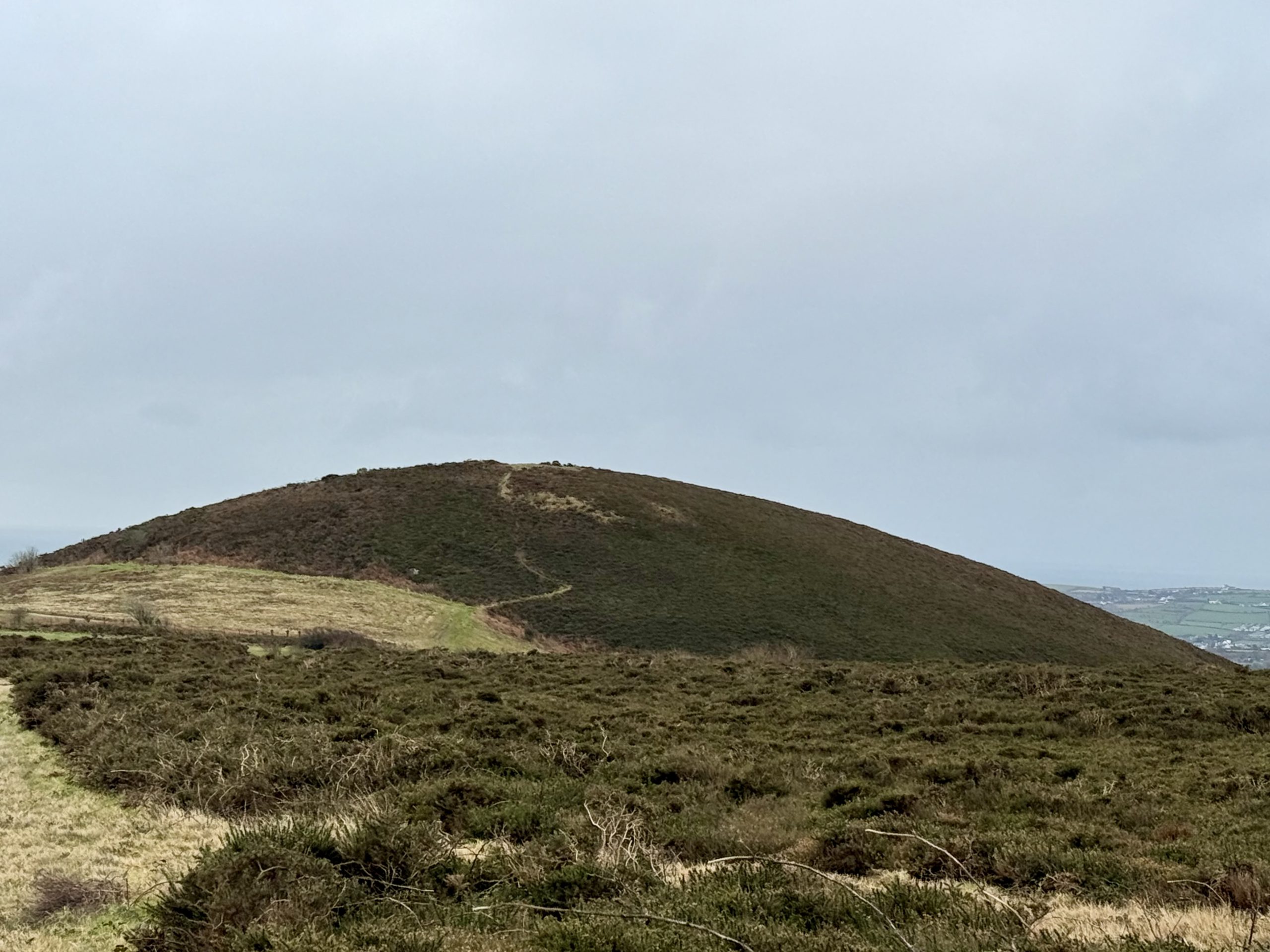 Circular walk to the three wells of Mynytho – Wellness Walks